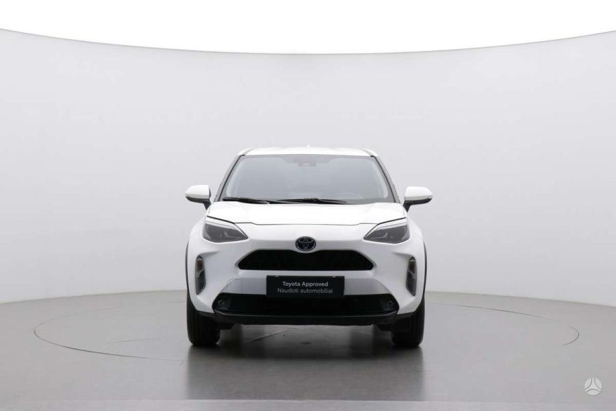 Balts Toyota Yaris Cross 2023 Viļņa, ar dzinēja tilpumu 1.49 L un nobraukumu 85 tūkst. km par 20900 €, foto 7 vietnē AUTOMOTO.COM.LV