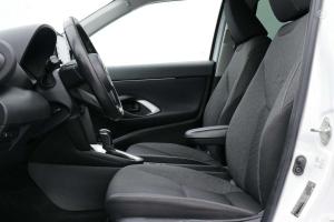 Balts Toyota Yaris Cross 2023 Viļņa, ar dzinēja tilpumu 1.49 L un nobraukumu 85 tūkst. km par 20900 €, foto 13 vietnē AUTOMOTO.COM.LV