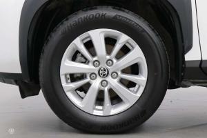 Balts Toyota Yaris Cross 2023 Viļņa, ar dzinēja tilpumu 1.49 L un nobraukumu 85 tūkst. km par 20900 €, foto 17 vietnē AUTOMOTO.COM.LV