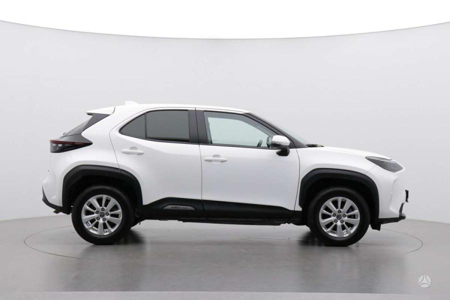 Balts Toyota Yaris Cross 2023 Viļņa, ar dzinēja tilpumu 1.49 L un nobraukumu 85 tūkst. km par 20900 €, foto 18 vietnē AUTOMOTO.COM.LV