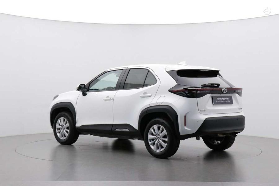 Balts Toyota Yaris Cross 2023 Viļņa, ar dzinēja tilpumu 1.49 L un nobraukumu 85 tūkst. km par 20900 €, foto 19 vietnē AUTOMOTO.COM.LV