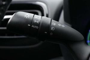 Balts Toyota Yaris Cross 2023 Viļņa, ar dzinēja tilpumu 1.49 L un nobraukumu 85 tūkst. km par 20900 €, foto 24 vietnē AUTOMOTO.COM.LV