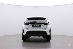 Balts Toyota Yaris Cross 2023 Viļņa, ar dzinēja tilpumu 1.49 L un nobraukumu 99 tūkst. km par 19900 €, foto 6 vietnē AUTOMOTO.COM.LV