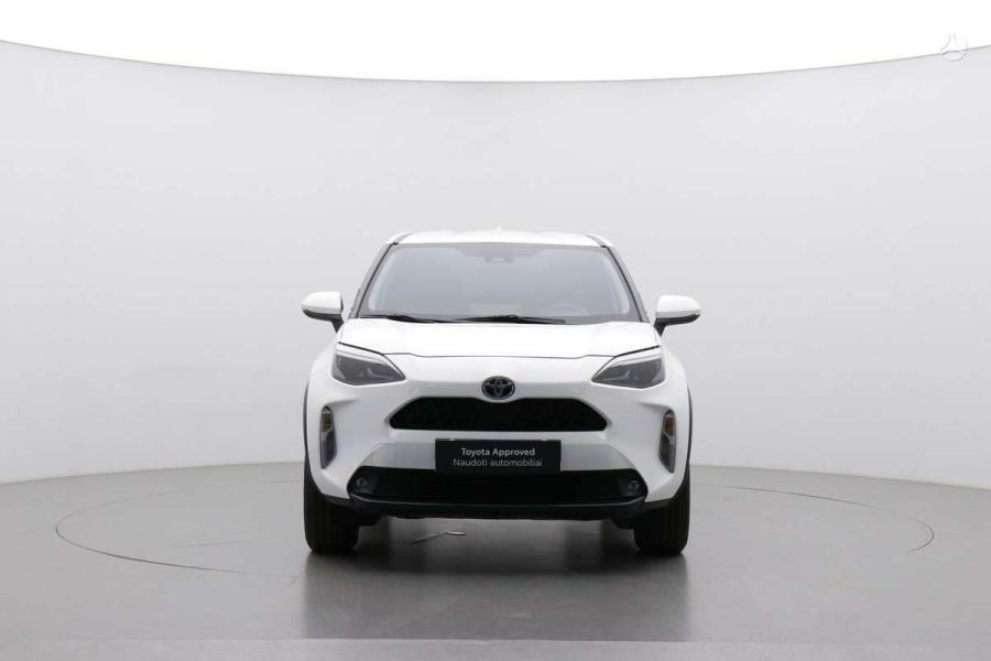 Balts Toyota Yaris Cross 2023 Viļņa, ar dzinēja tilpumu 1.49 L un nobraukumu 99 tūkst. km par 19900 €, foto 7 vietnē AUTOMOTO.COM.LV
