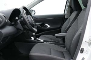 Balts Toyota Yaris Cross 2023 Viļņa, ar dzinēja tilpumu 1.49 L un nobraukumu 99 tūkst. km par 19900 €, foto 13 vietnē AUTOMOTO.COM.LV