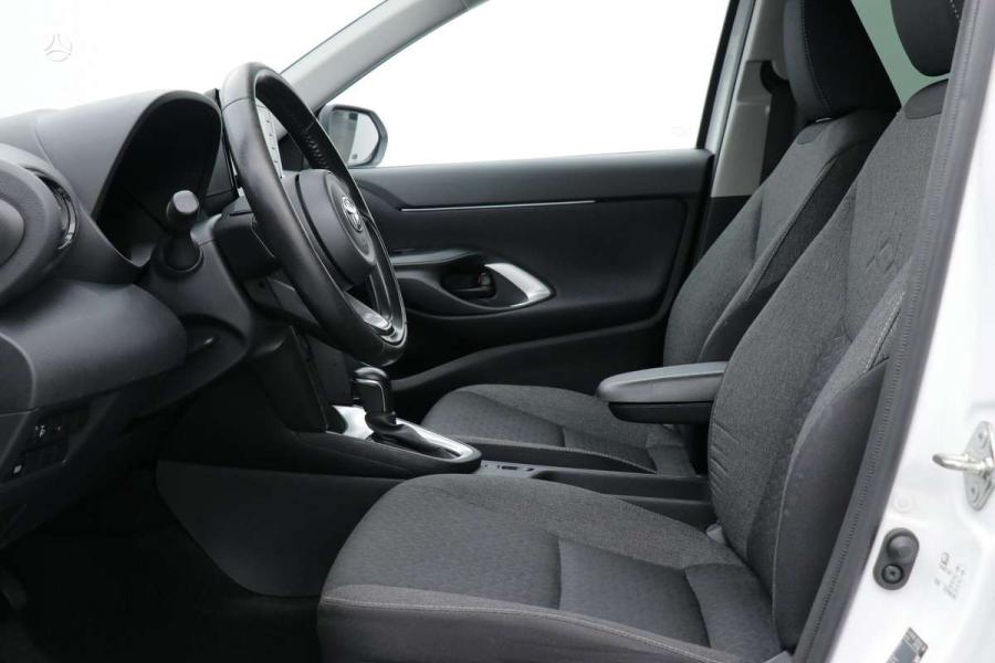 Balts Toyota Yaris Cross 2023 Viļņa, ar dzinēja tilpumu 1.49 L un nobraukumu 99 tūkst. km par 19900 €, foto 13 vietnē AUTOMOTO.COM.LV