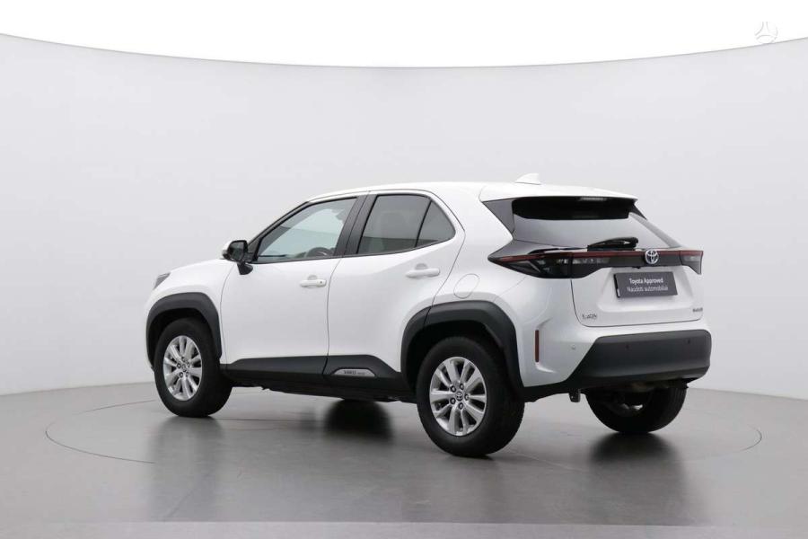 Balts Toyota Yaris Cross 2023 Viļņa, ar dzinēja tilpumu 1.49 L un nobraukumu 99 tūkst. km par 19900 €, foto 19 vietnē AUTOMOTO.COM.LV