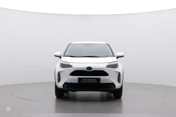 Белый Тойота Yaris Cross 2023 в Вильнюс, объемом двигателя 1.49 л и пробегом 99 тыс. км за 19900 €, фото 6 на AUTOMOTO.COM.LV