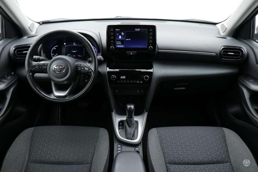 Balts Toyota Yaris Cross 2023 Viļņa, ar dzinēja tilpumu 1.49 L un nobraukumu 99 tūkst. km par 19900 €, foto 8 vietnē AUTOMOTO.COM.LV