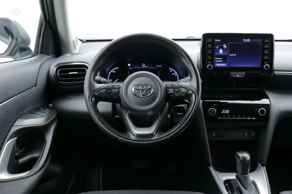 Белый Тойота Yaris Cross 2023 в Вильнюс, объемом двигателя 1.49 л и пробегом 99 тыс. км за 19900 €, фото 8 на AUTOMOTO.COM.LV