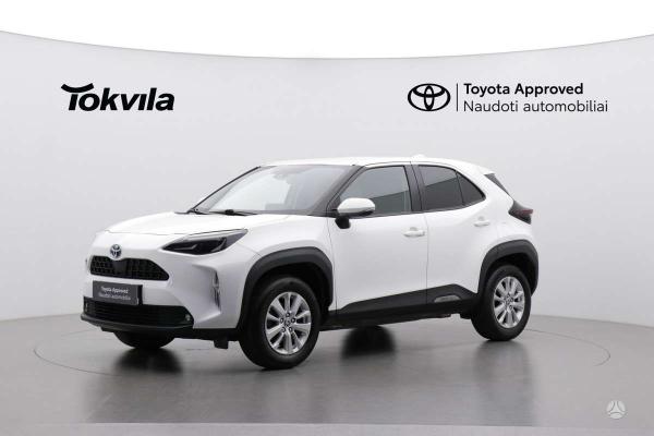 Белый Тойота Yaris Cross 2023 в Вильнюс, объемом двигателя 1.49 л и пробегом 86 тыс. км за 20900 €, фото 1 на AUTOMOTO.COM.LV