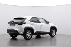 Balts Toyota Yaris Cross 2023 Viļņa, ar dzinēja tilpumu 1.49 L un nobraukumu 86 tūkst. km par 20900 €, foto 4 vietnē AUTOMOTO.COM.LV