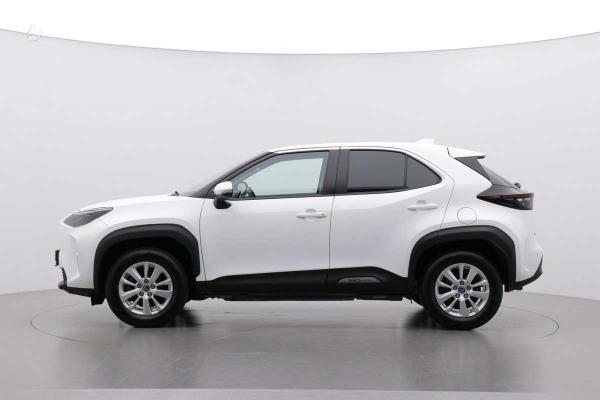 Белый Тойота Yaris Cross 2023 в Вильнюс, объемом двигателя 1.49 л и пробегом 86 тыс. км за 20900 €, фото 4 на AUTOMOTO.COM.LV