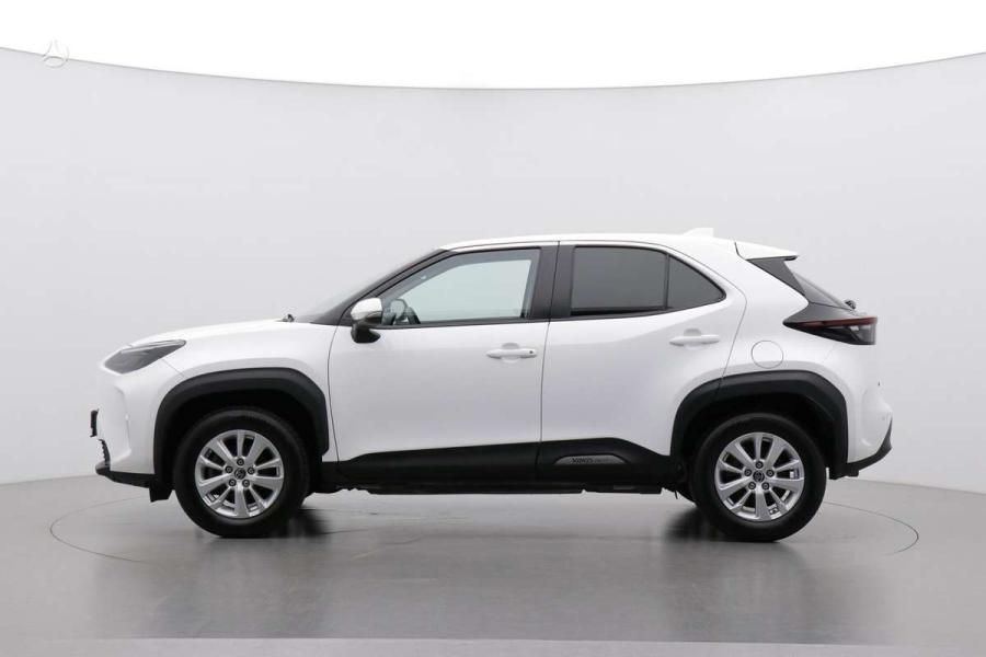Balts Toyota Yaris Cross 2023 Viļņa, ar dzinēja tilpumu 1.49 L un nobraukumu 86 tūkst. km par 20900 €, foto 5 vietnē AUTOMOTO.COM.LV
