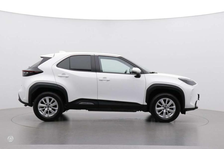 Balts Toyota Yaris Cross 2023 Viļņa, ar dzinēja tilpumu 1.49 L un nobraukumu 86 tūkst. km par 20900 €, foto 18 vietnē AUTOMOTO.COM.LV