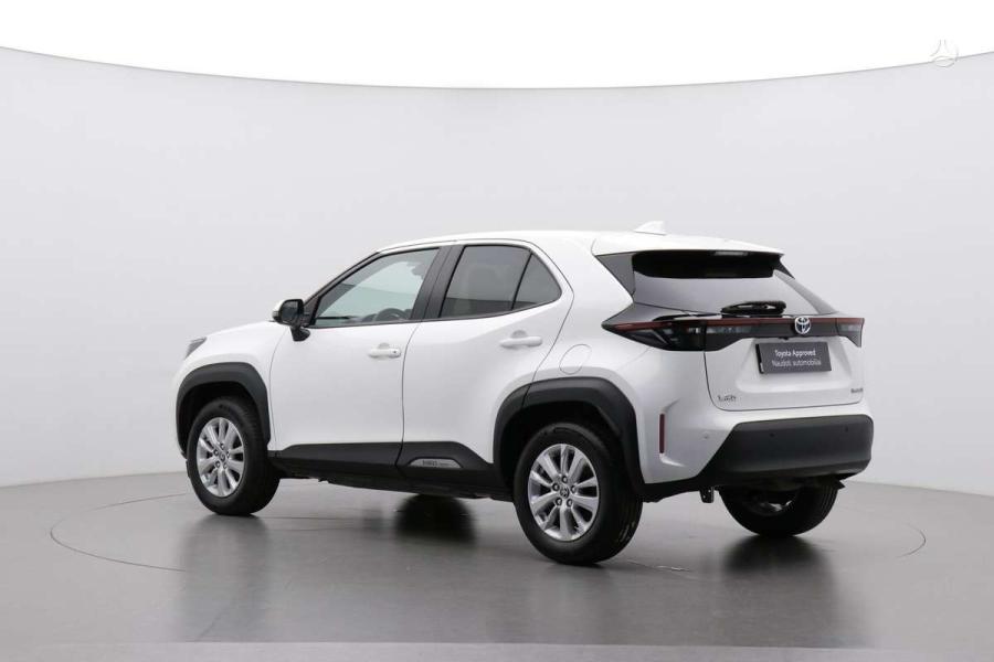 Balts Toyota Yaris Cross 2023 Viļņa, ar dzinēja tilpumu 1.49 L un nobraukumu 86 tūkst. km par 20900 €, foto 19 vietnē AUTOMOTO.COM.LV