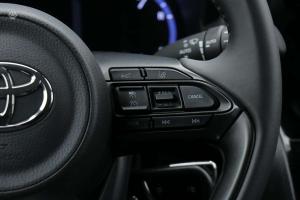 Balts Toyota Yaris Cross 2023 Viļņa, ar dzinēja tilpumu 1.49 L un nobraukumu 86 tūkst. km par 20900 €, foto 27 vietnē AUTOMOTO.COM.LV