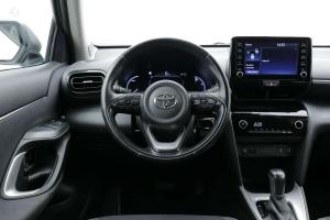 Белый Тойота Yaris Cross 2023 в Вильнюс, объемом двигателя 1.49 л и пробегом 93 тыс. км за 20900 €, фото 8 на AUTOMOTO.COM.LV