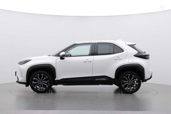 Balts Toyota Yaris Cross 2023 Viļņa, ar dzinēja tilpumu 1.49 L un nobraukumu 56 tūkst. km par 23990 €, foto 4 vietnē AUTOMOTO.COM.LV