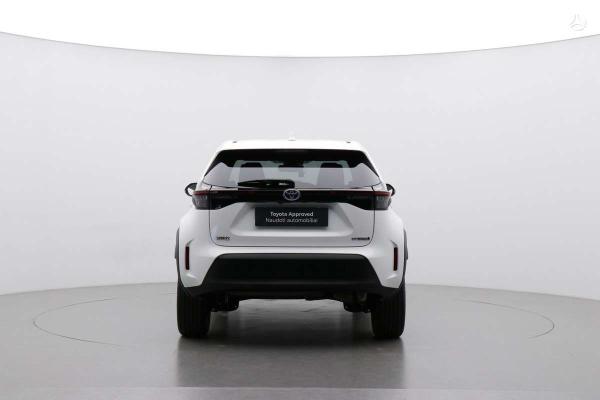 Balts Toyota Yaris Cross 2023 Viļņa, ar dzinēja tilpumu 1.49 L un nobraukumu 56 tūkst. km par 23990 €, foto 5 vietnē AUTOMOTO.COM.LV