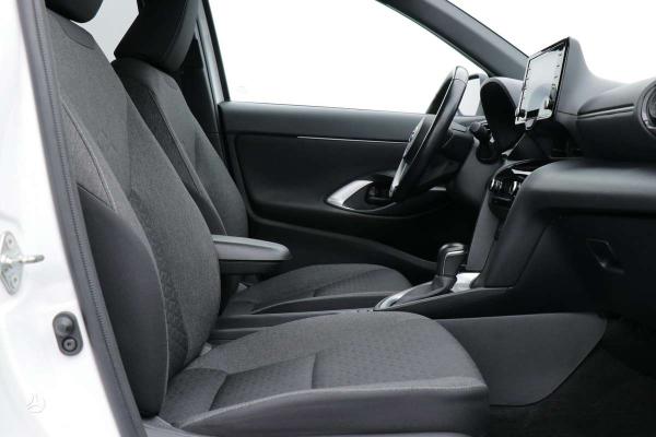 Balts Toyota Yaris Cross 2023 Viļņa, ar dzinēja tilpumu 1.49 L un nobraukumu 56 tūkst. km par 23990 €, foto 9 vietnē AUTOMOTO.COM.LV