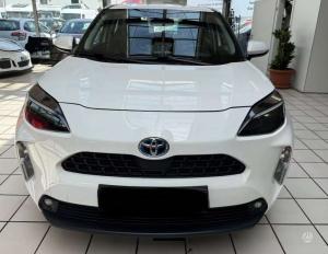 Белый Тойота Yaris Cross 2023 в Вильнюс, объемом двигателя 1.50 л и пробегом 100 тыс. км за 14999 €, фото 7 на AUTOMOTO.COM.LV