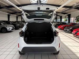 Белый Тойота Yaris Cross 2023 в Вильнюс, объемом двигателя 1.50 л и пробегом 100 тыс. км за 14999 €, фото 10 на AUTOMOTO.COM.LV