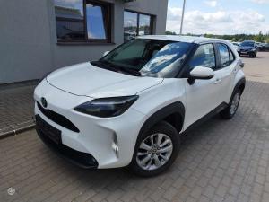 Balts Toyota Yaris Cross 2023 Utena, ar dzinēja tilpumu 1.49 L un nobraukumu 142 tūkst. km par 16900 €, foto  vietnē AUTOMOTO.COM.LV