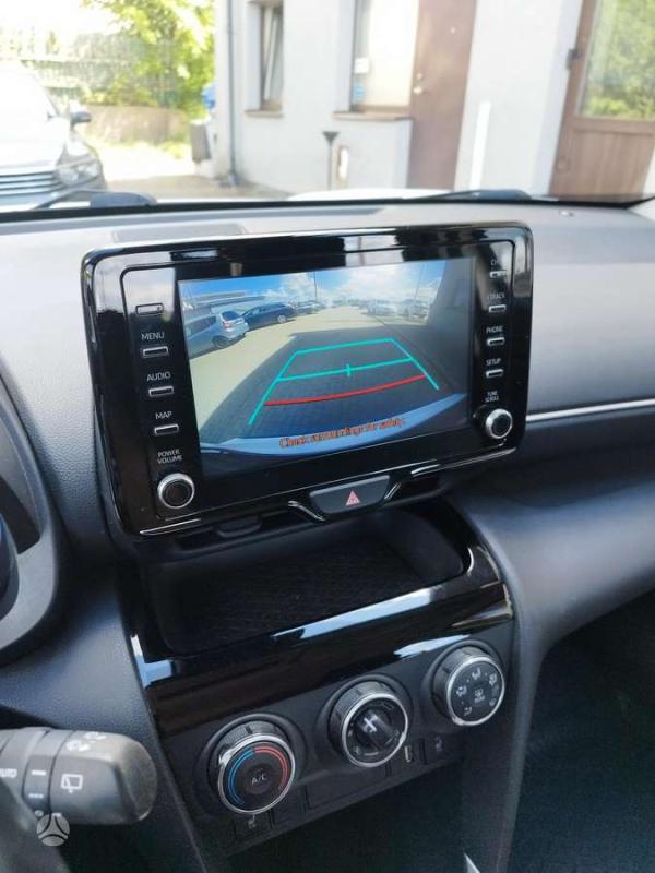 Balts Toyota Yaris Cross 2023 Utena, ar dzinēja tilpumu 1.49 L un nobraukumu 142 tūkst. km par 16900 €, foto 10 vietnē AUTOMOTO.COM.LV