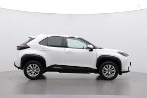 Белый Тойота Yaris Cross 2023 в Вильнюс, объемом двигателя 1.49 л и пробегом 71 тыс. км за 20900 €, фото 18 на AUTOMOTO.COM.LV