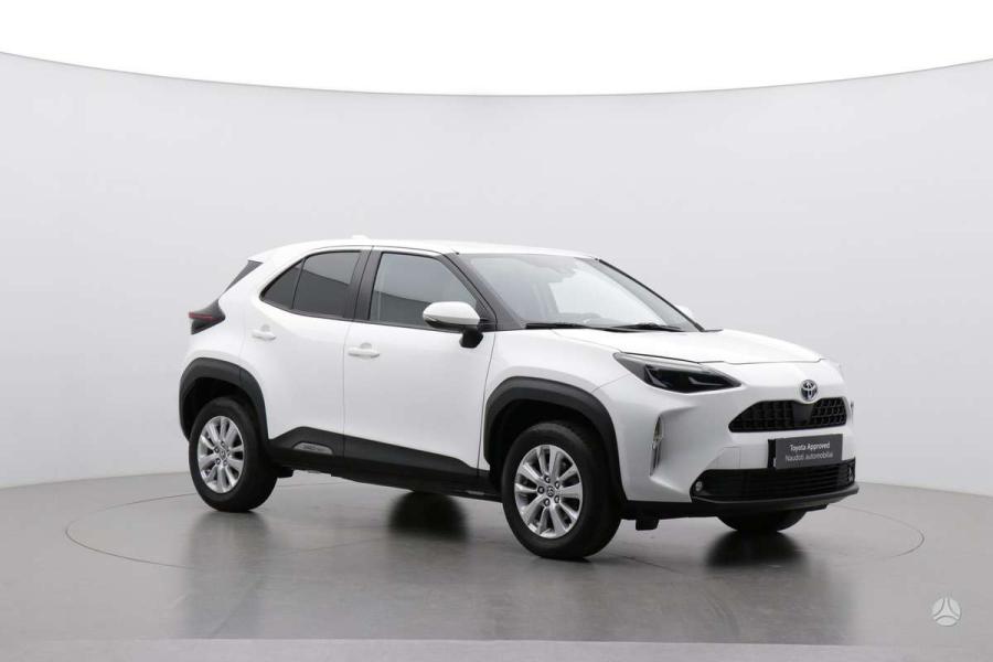 Белый Тойота Yaris Cross 2023 в Вильнюс, объемом двигателя 1.49 л и пробегом 71 тыс. км за 20900 €, фото 20 на AUTOMOTO.COM.LV
