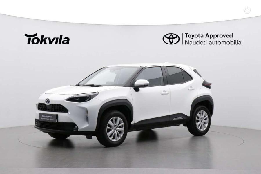 Balts Toyota Yaris Cross 2023 Viļņa, ar dzinēja tilpumu 1.49 L un nobraukumu 83 tūkst. km par 20900 €, foto 1 vietnē AUTOMOTO.COM.LV