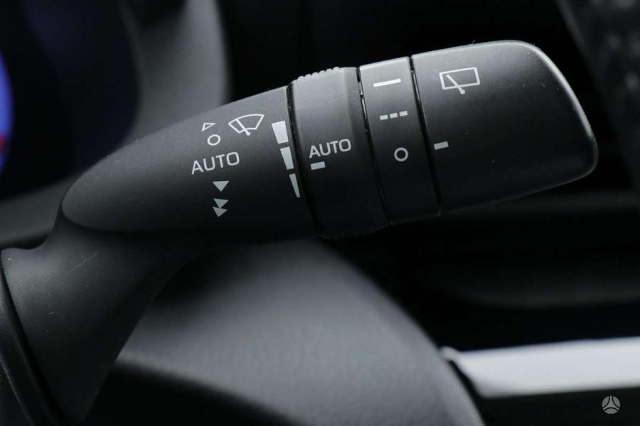 Balts Toyota Yaris Cross 2023 Viļņa, ar dzinēja tilpumu 1.49 L un nobraukumu 83 tūkst. km par 20900 €, foto 25 vietnē AUTOMOTO.COM.LV