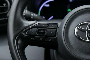 Balts Toyota Yaris Cross 2023 Viļņa, ar dzinēja tilpumu 1.49 L un nobraukumu 83 tūkst. km par 20900 €, foto 26 vietnē AUTOMOTO.COM.LV