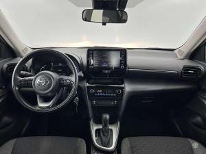 Белый Тойота Yaris Cross 2023 в Вильнюс, объемом двигателя 1.49 л и пробегом 47 тыс. км за 20900 €, фото 9 на AUTOMOTO.COM.LV