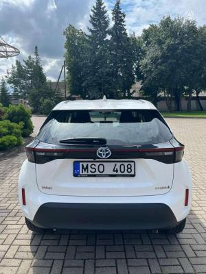 Белый Тойота Yaris Cross 2023 в Мариямполе, объемом двигателя 0.00 л и пробегом 101 тыс. км за 19000 €, фото 5 на AUTOMOTO.COM.LV