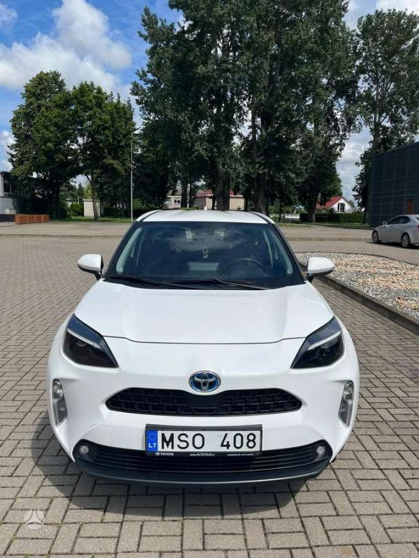 Toyota Yaris Cross 2023 in Marijampole on AUTOMOTO.COM.LV White Toyota Yaris Cross 2023 in Marijampole, with an engine capacity of 0.00 L and mileage of 101 thousand km for 19000 €, photo 9 on AUTOMOTO.COM.LV