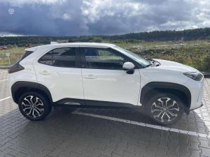 Белый Тойота Yaris Cross 2023 в Вильнюс, объемом двигателя 1.50 л и пробегом 150 тыс. км за 17900 €, фото 7 на AUTOMOTO.COM.LV