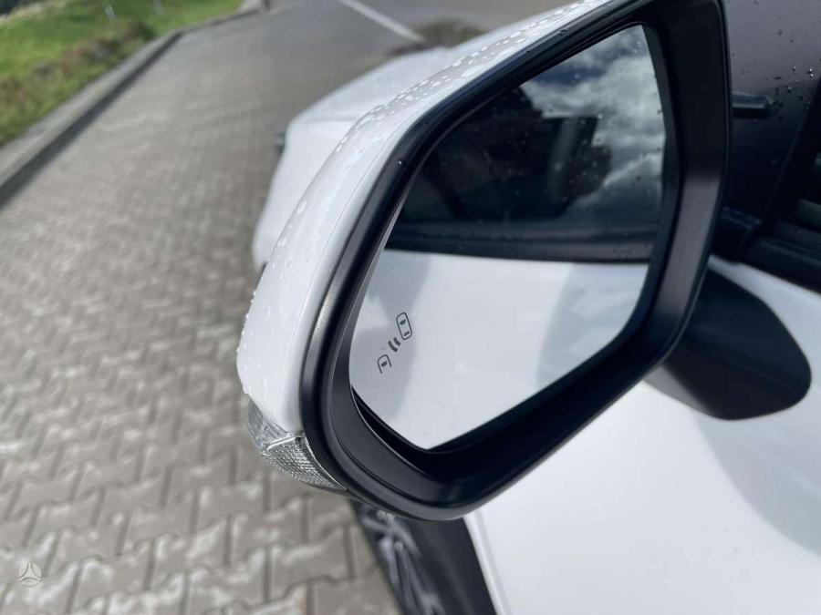 Белый Тойота Yaris Cross 2023 в Вильнюс, объемом двигателя 1.50 л и пробегом 150 тыс. км за 17900 €, фото 17 на AUTOMOTO.COM.LV