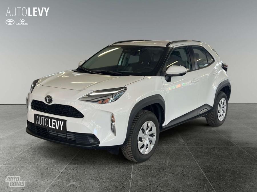 Белый Тойота Yaris Cross 2024 в Каунас, объемом двигателя 1.50 л и пробегом 11 тыс. км за 25772 €, фото 2 на AUTOMOTO.COM.LV