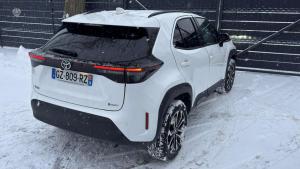 Balts Toyota Yaris Cross 2024 Jonava, ar dzinēja tilpumu 1.50 L un nobraukumu 9 tūkst. km par 12800 €, foto 15 vietnē AUTOMOTO.COM.LV