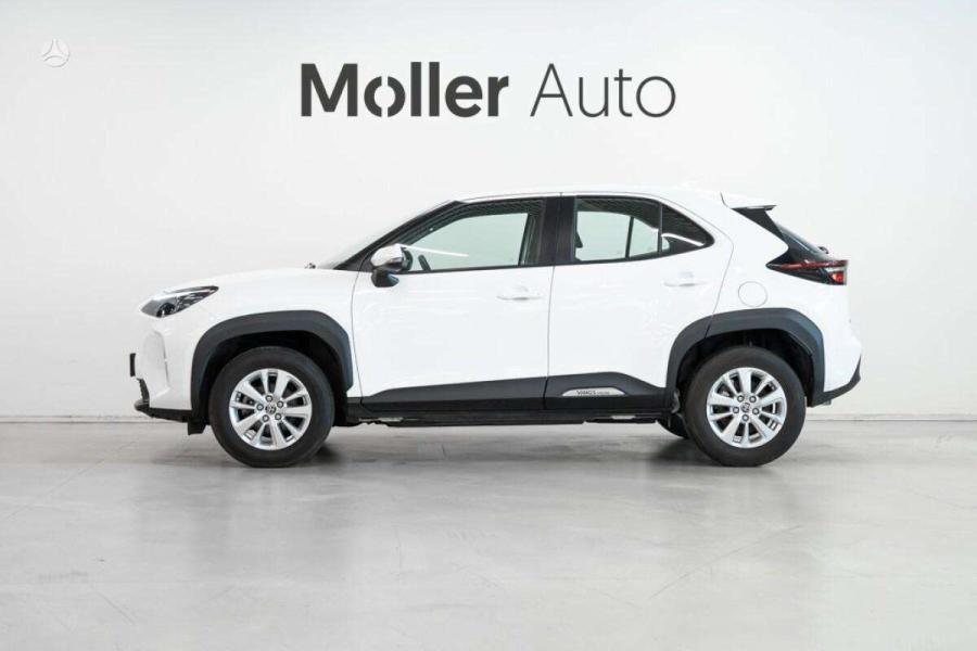Белый Тойота Yaris Cross 2024 в Вильнюс, объемом двигателя 1.50 л и пробегом 41 тыс. км за 23100 €, фото 3 на AUTOMOTO.COM.LV