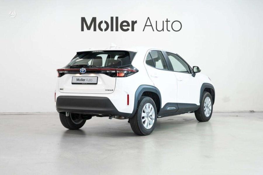 Белый Тойота Yaris Cross 2024 в Вильнюс, объемом двигателя 1.50 л и пробегом 41 тыс. км за 23100 €, фото 4 на AUTOMOTO.COM.LV