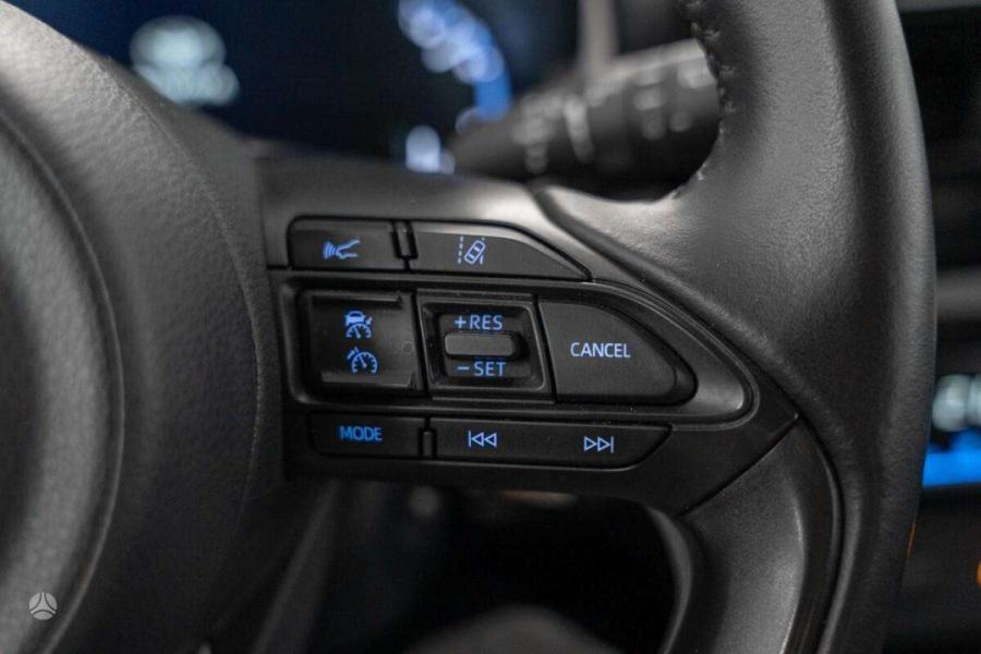 Белый Тойота Yaris Cross 2024 в Вильнюс, объемом двигателя 1.50 л и пробегом 41 тыс. км за 23100 €, фото 11 на AUTOMOTO.COM.LV