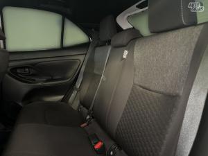 White Toyota Yaris Cross 2024 in Vilnius, with an engine capacity of 1.50 L and mileage of 119 thousand km for 22500 €, photo 19 on AUTOMOTO.COM.LV