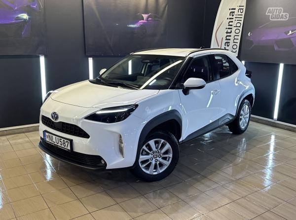 Белый Тойота Yaris Cross 2025 в Авиженяй, объемом двигателя 1.50 л и пробегом 22 тыс. км за 21850 €, фото 1 на AUTOMOTO.COM.LV