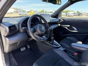 Белый Тойота Yaris Cross 2025 в Таураге, объемом двигателя 1.50 л и пробегом 15 тыс. км за 25900 €, фото 13 на AUTOMOTO.COM.LV