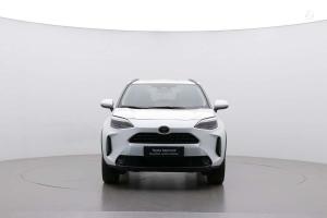 White Toyota Yaris Cross 2025 in Vilnius, with an engine capacity of 1.49 L and mileage of 22 thousand km for 28900 €, photo 7 on AUTOMOTO.COM.LV