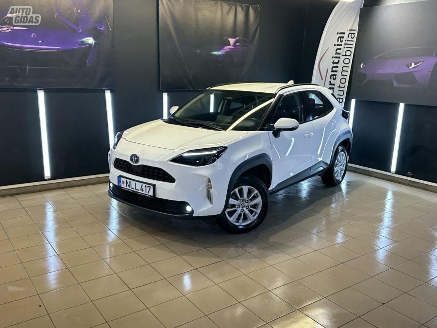 Balts Toyota Yaris Cross 2025 Avižieniai, ar dzinēja tilpumu 1.50 L un nobraukumu 57 tūkst. km par 21950 €, foto 1 vietnē AUTOMOTO.COM.LV