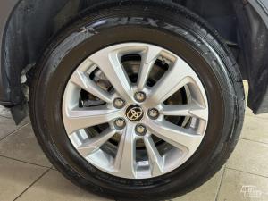 Balts Toyota Yaris Cross 2025 Avižieniai, ar dzinēja tilpumu 1.50 L un nobraukumu 57 tūkst. km par 21950 €, foto 6 vietnē AUTOMOTO.COM.LV